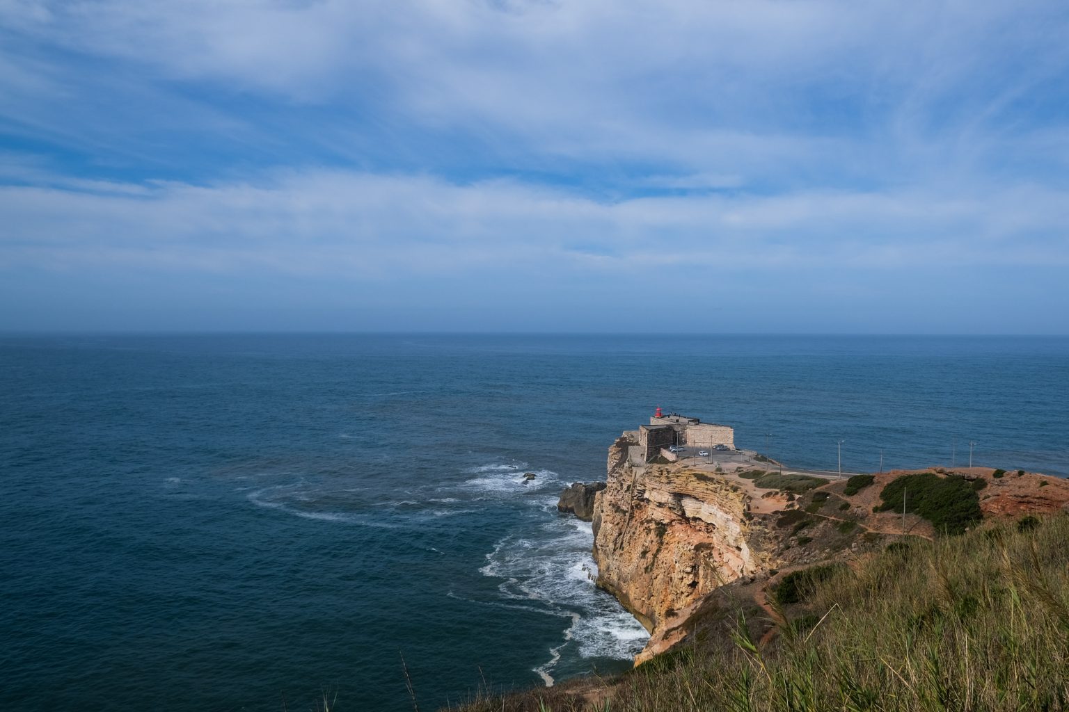 Visitare Nazaré - Il paese con le onde più alte del mondo | Obiettivo ...